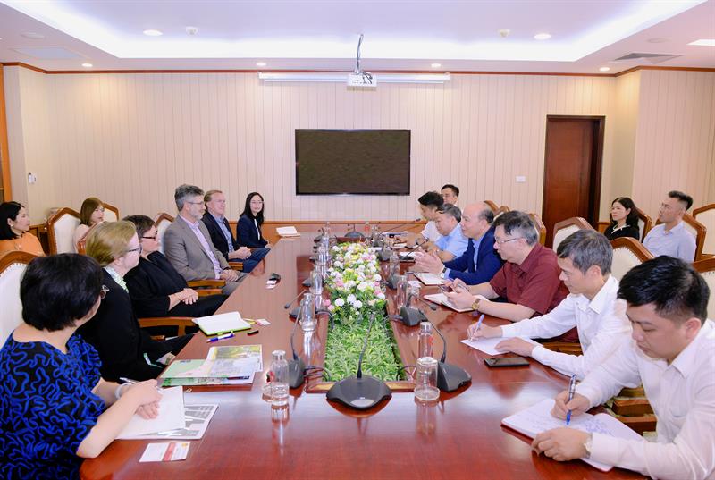 Lãnh đạo và giảng viên Đại học Melbourne thăm, làm việc tại Học viện